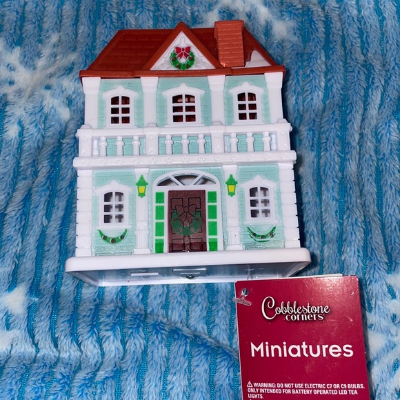 cobblestone corners | Holiday | I Have A Cute Little Christmas House ...